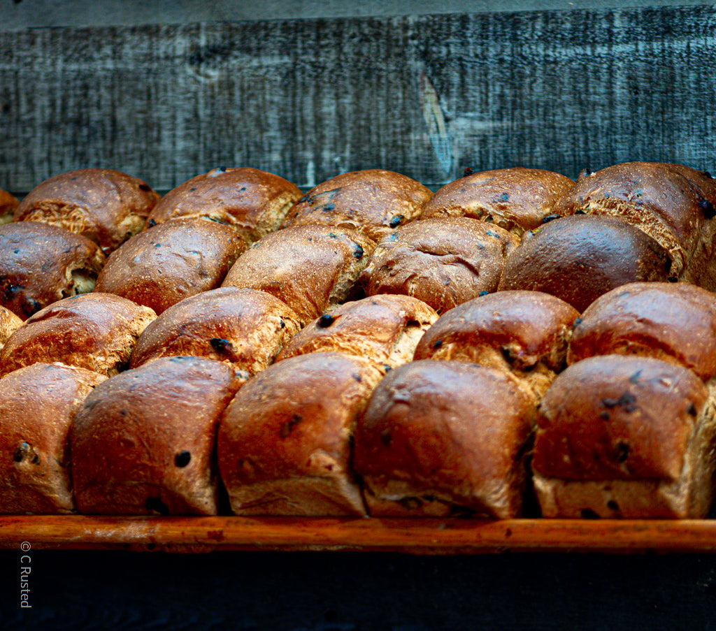 Molasses Raisin Bread – Manna European Bakery & Deli